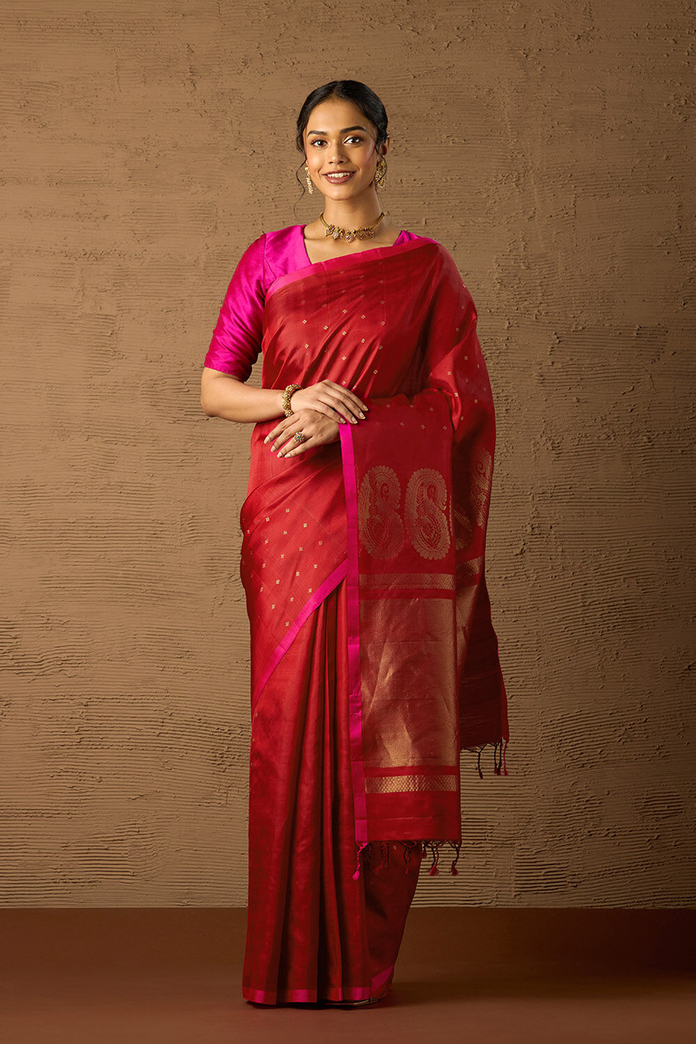 Red Woven Soft Pure Silk Saree | Taneira Online Store