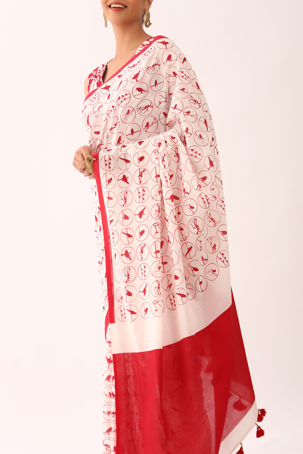 Off White Screen Printed Pure Cotton Saree | Taneira Online Store