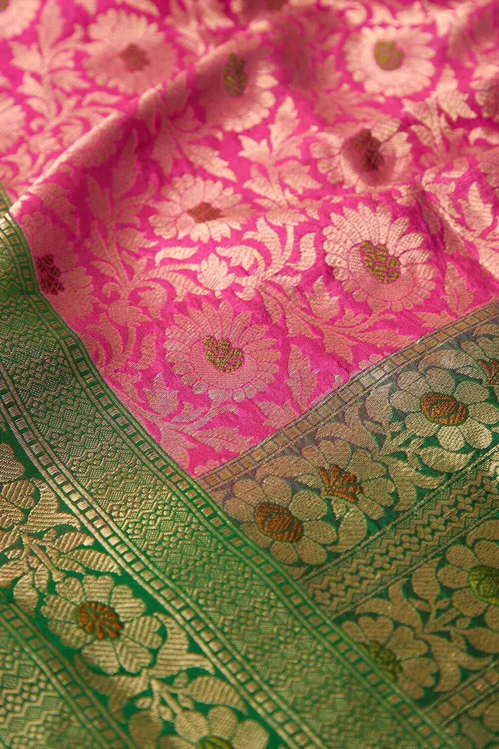 brocade pattern saree