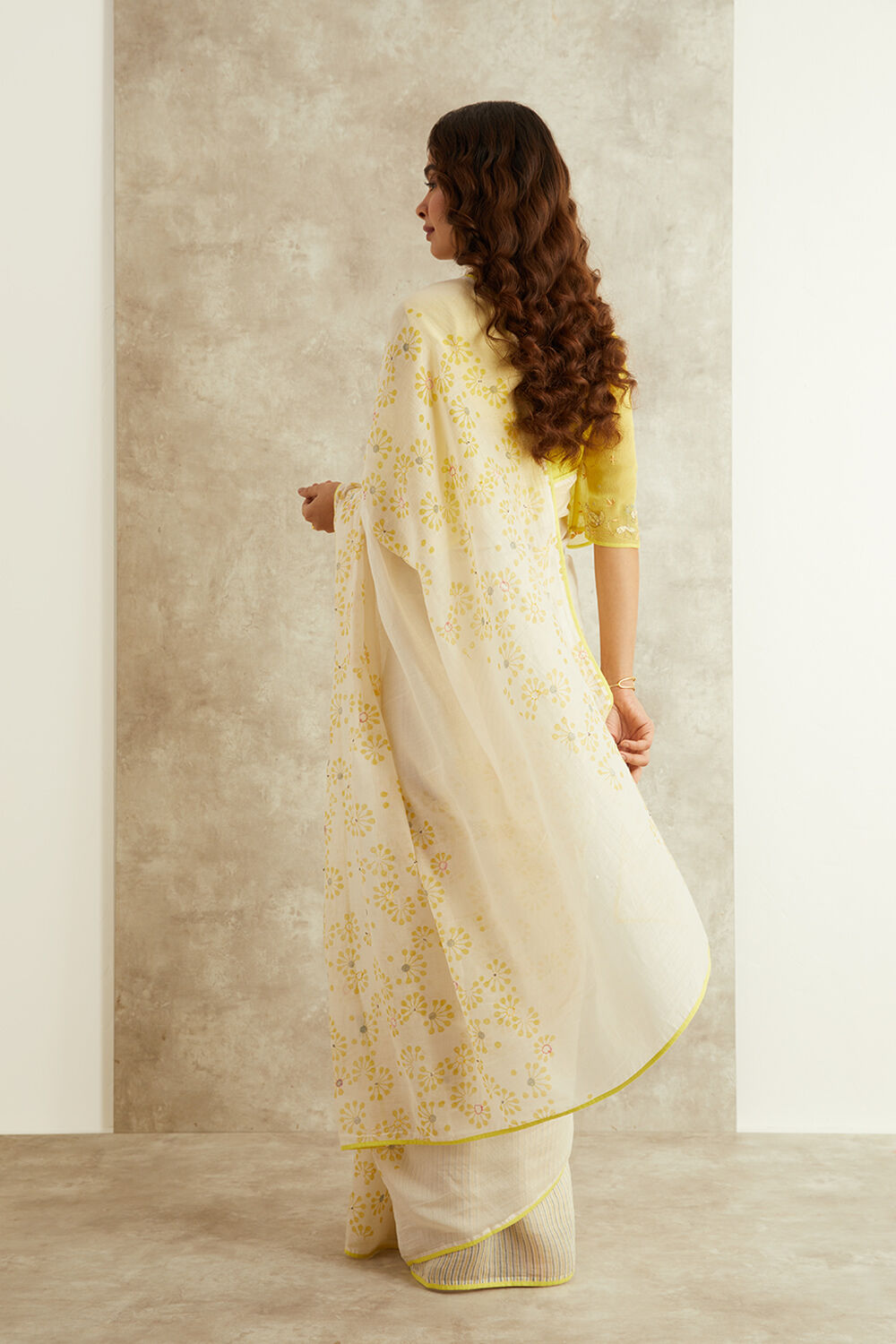 Off White Block Printed Pure Silk Cotton Bengal Saree | Taneira Online ...