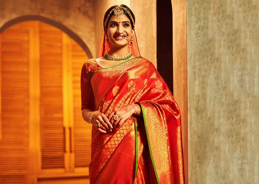 Explore the Craft of Gotapatti Sarees: Art and Elegance | Taneira