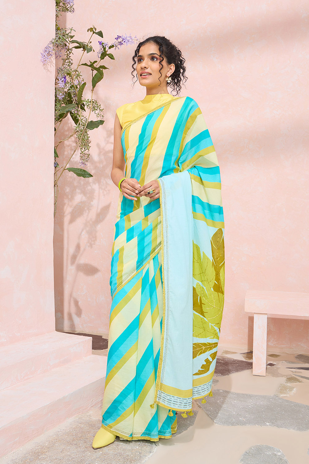 Light Blue Bengal Pure Cotton Mulmul Kantha Saree | Taneira Online Store